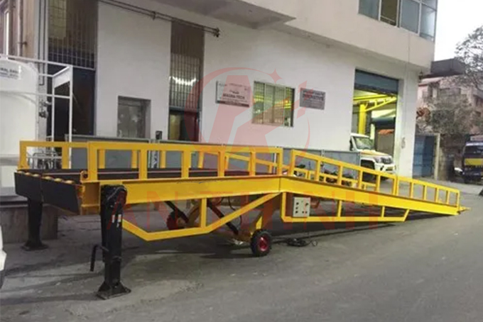 Cầu dẫn container 2 khúc/ 3 khúc - An Thịnh